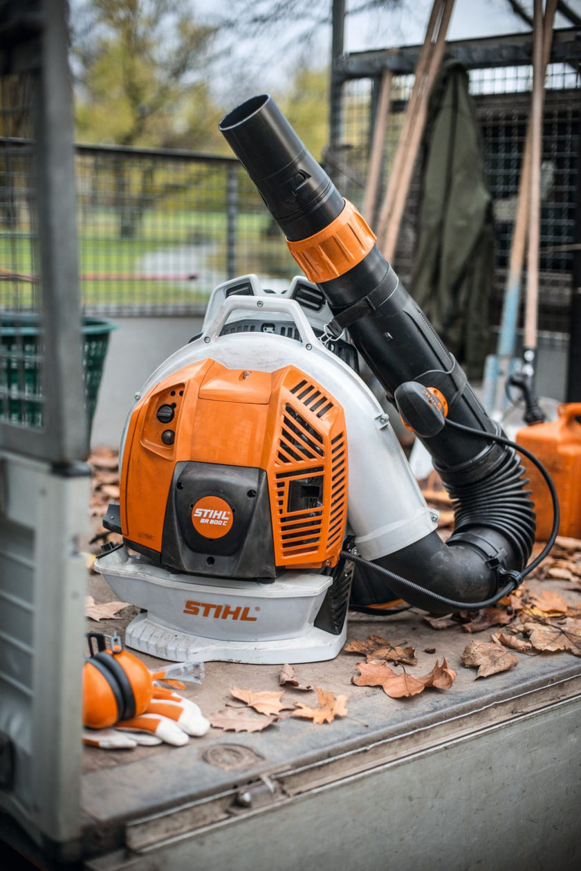 Stihl BR 800 C-E Benzine Ruggedragen Bladblazer – Kraakman Tuinmachines